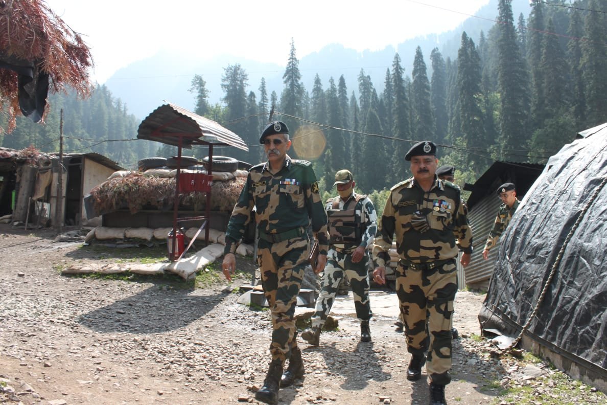 DG BSF, Pankaj Kumar Singh reviewed the preparedness of the Force at ...