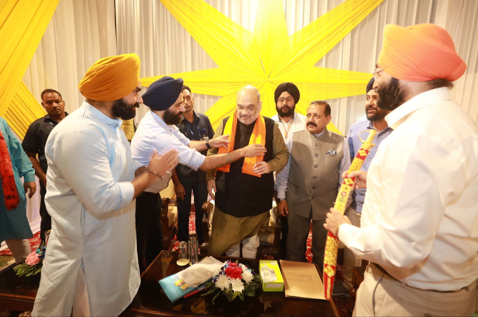 Jammu, J&K | Union Home Minister Amit Shah meets people from different ...